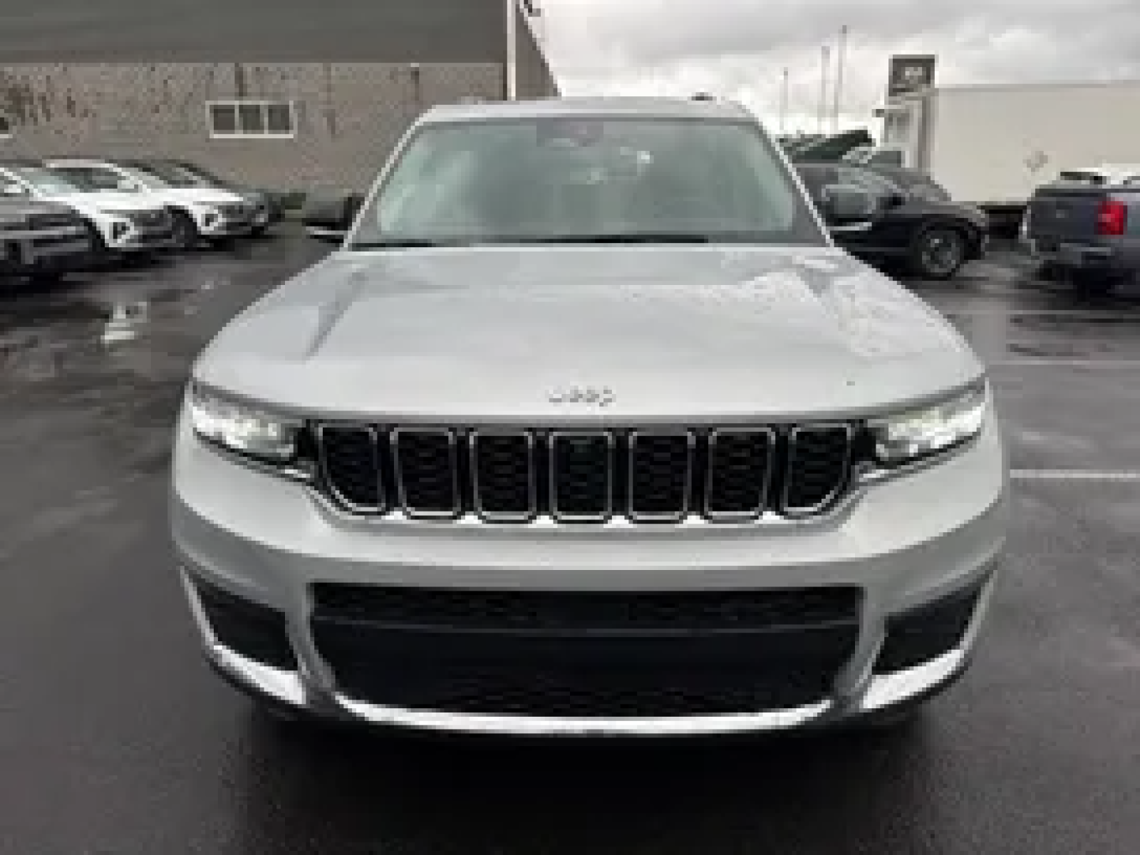 Jeep Grand Cherokee 2023 usagé de 81 000 km à vendre chez Otogo